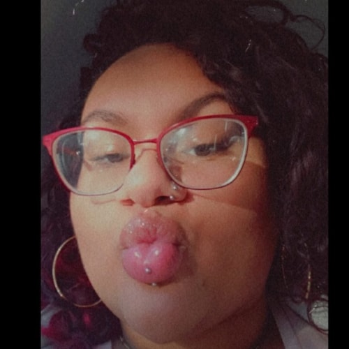 emily_mia on GETTR - Profile and Posts on GETTR