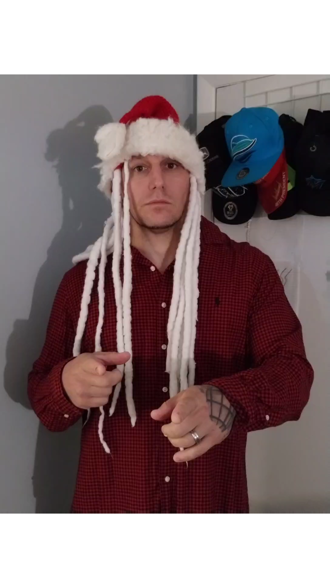 ωʜɪᴛєʙᴏуяαɗɪᴏ on GETTR : Thanks for the hat @DonnaBirdy almost as cool ...