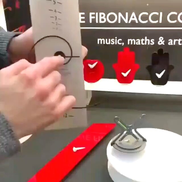 TechView on GETTR : Fibonacci spiral clock #technology