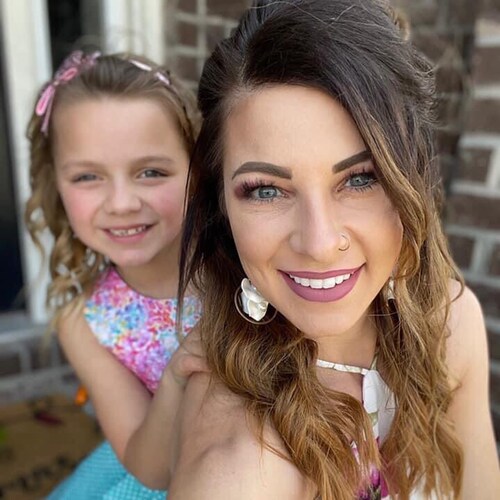 laramorris on GETTR - Profile and Posts on GETTR