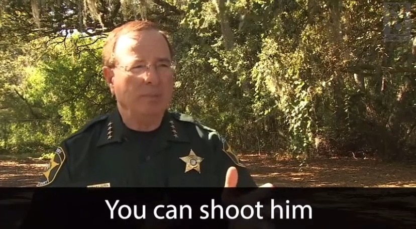 MEMES WORLD🎸🙈🍊 on GETTR : I love this man!! 👍