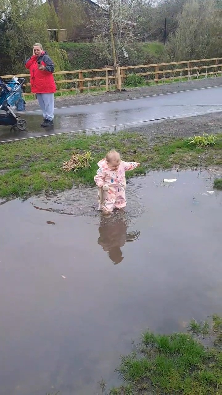 🍀Pinfo on GETTR : Daughters first big puddle