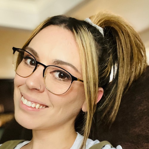 Angela Van Der Pluym on GETTR