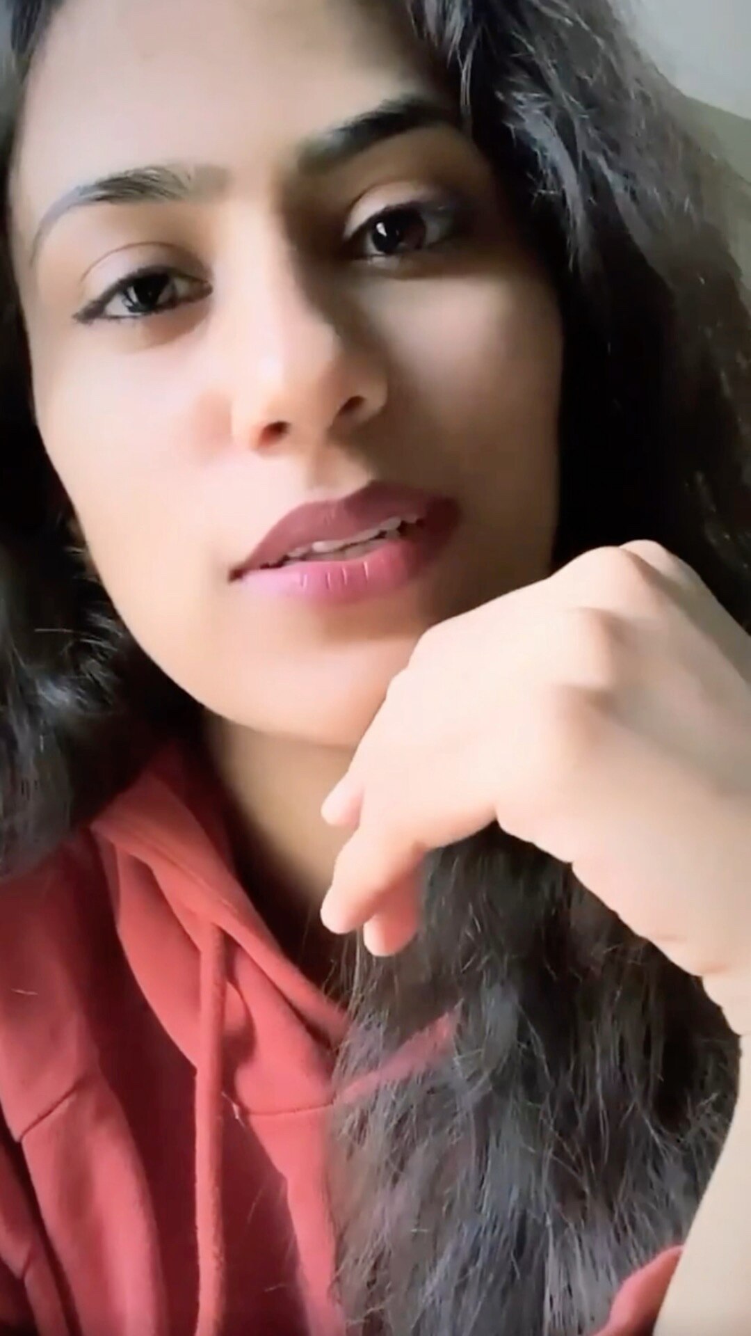 hafsagani on GETTR: I’ll decide what’s best for me. Not the world.