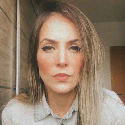 Renata Hall on GETTR - Profile and Posts on GETTR