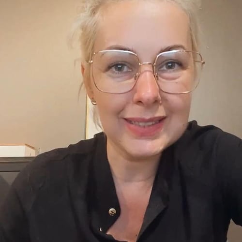 Jennifer_3979 on GETTR