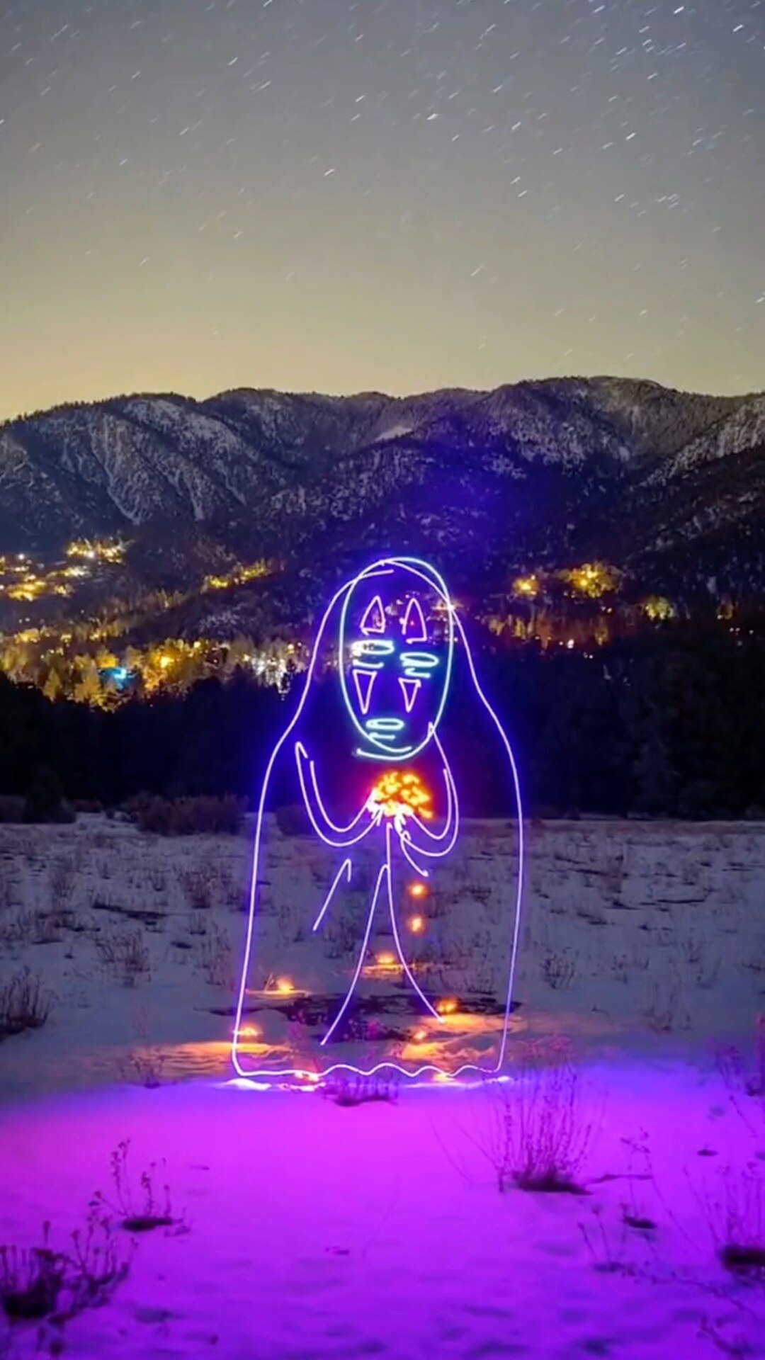 Amelia on GETTR : light painting