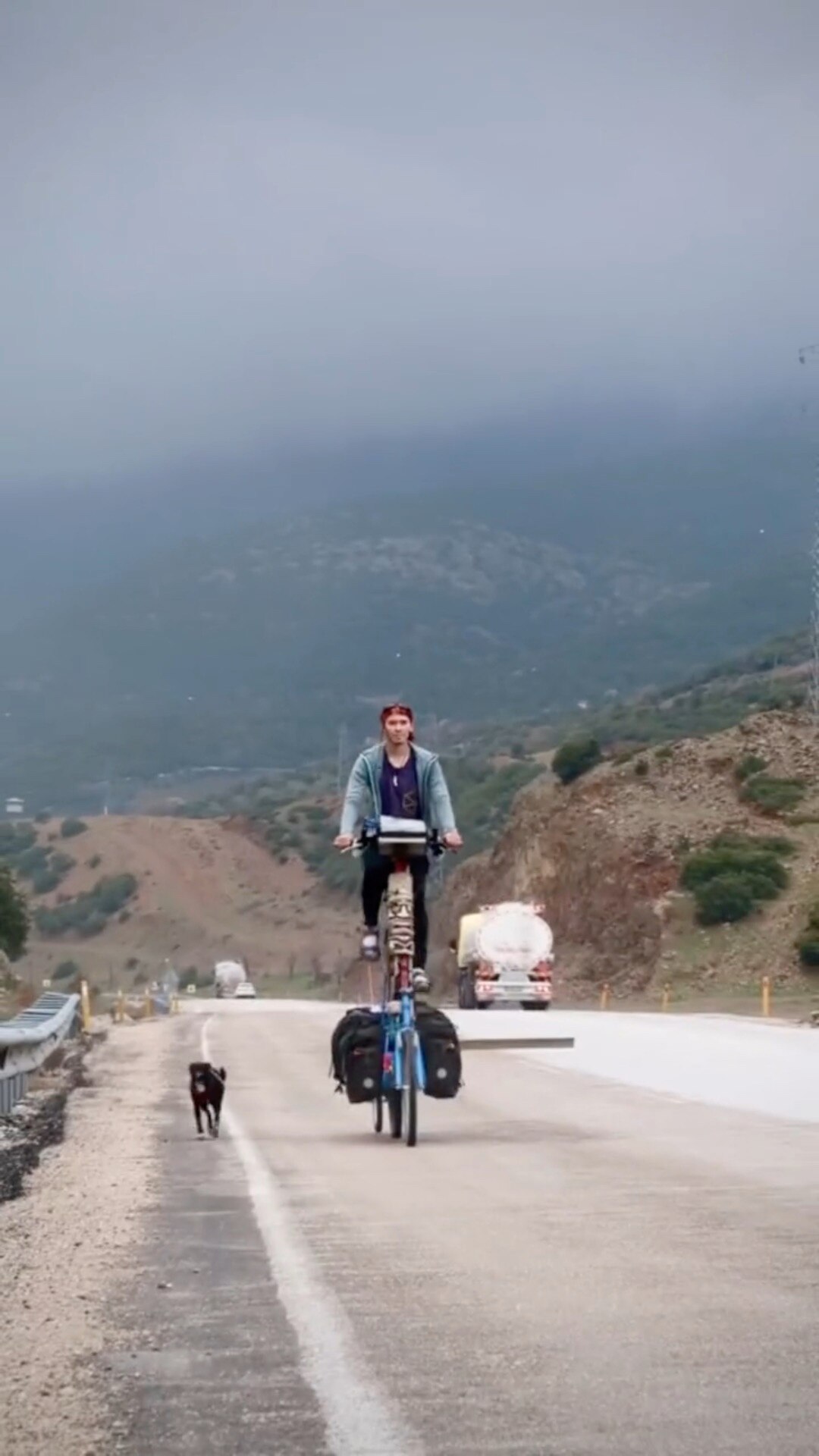 Nefertari on GETTR: Nice scenic ride