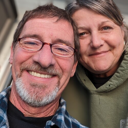 @Right_of_Reagan🇺🇸💪🏼 on GETTR