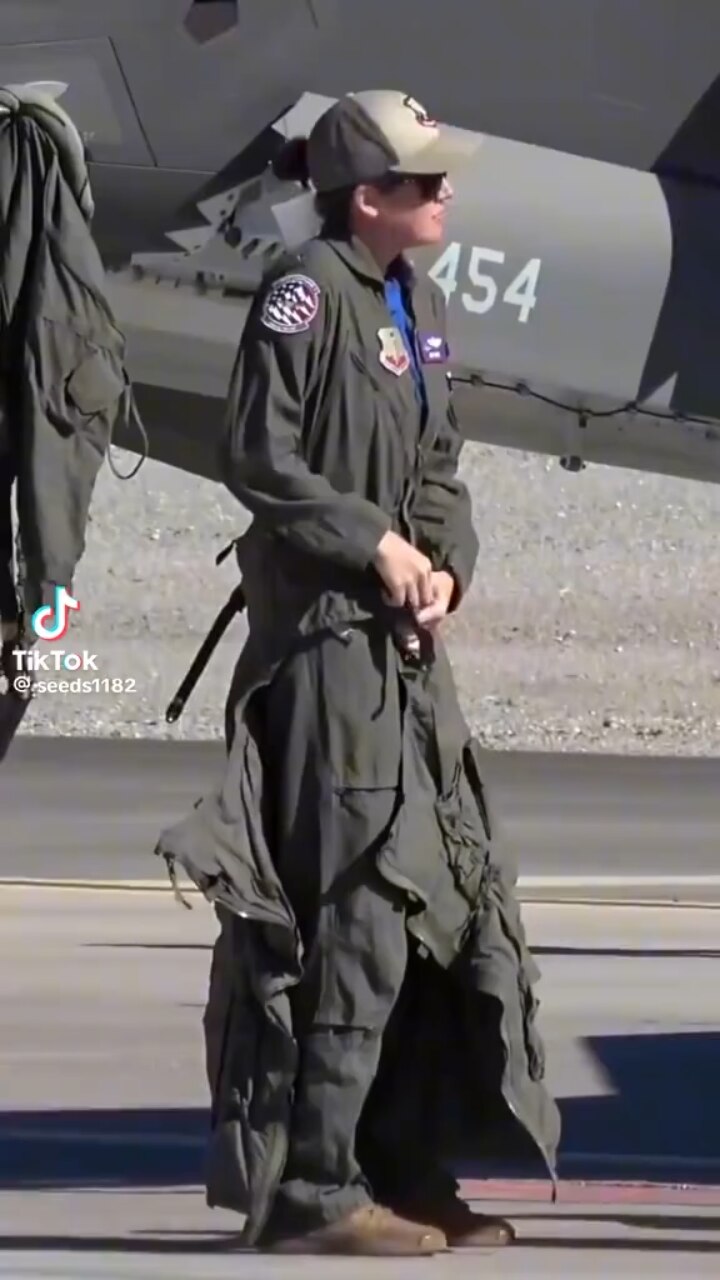 Hunter_AMERICAFirst on GETTR : American Bad Ass! Yes She Is!