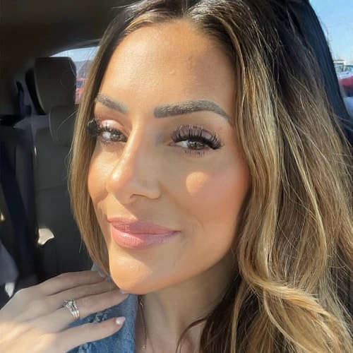 Emily Banasiewicz on GETTR - Profile and Posts on GETTR