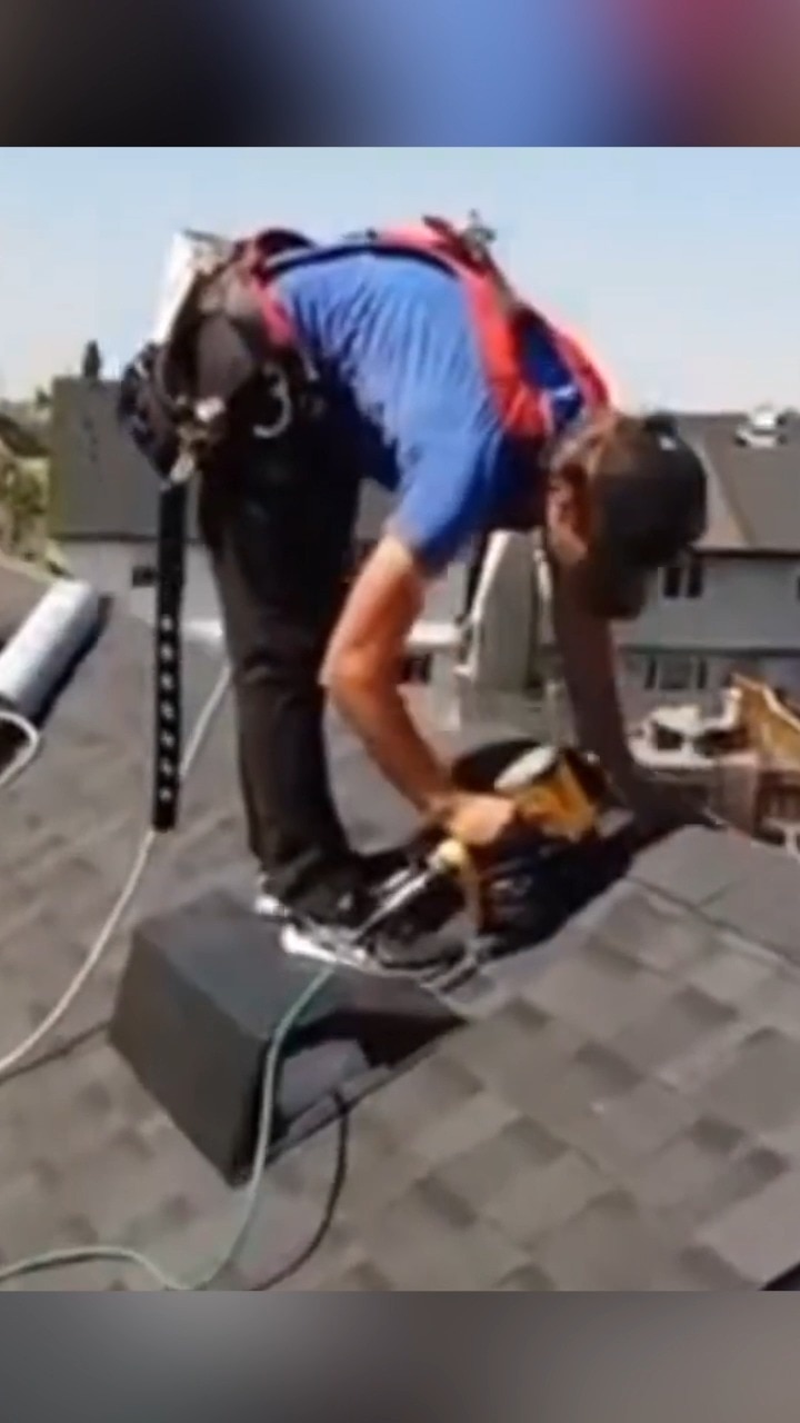 TechView on GETTR: This tool improves safety when working on the roof...