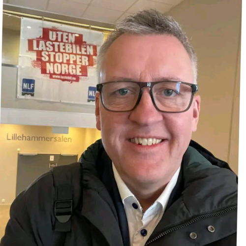 Dennisheawood1 on GETTR