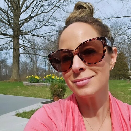 Natalie Roxburgh on GETTR - Profile and Posts on GETTR