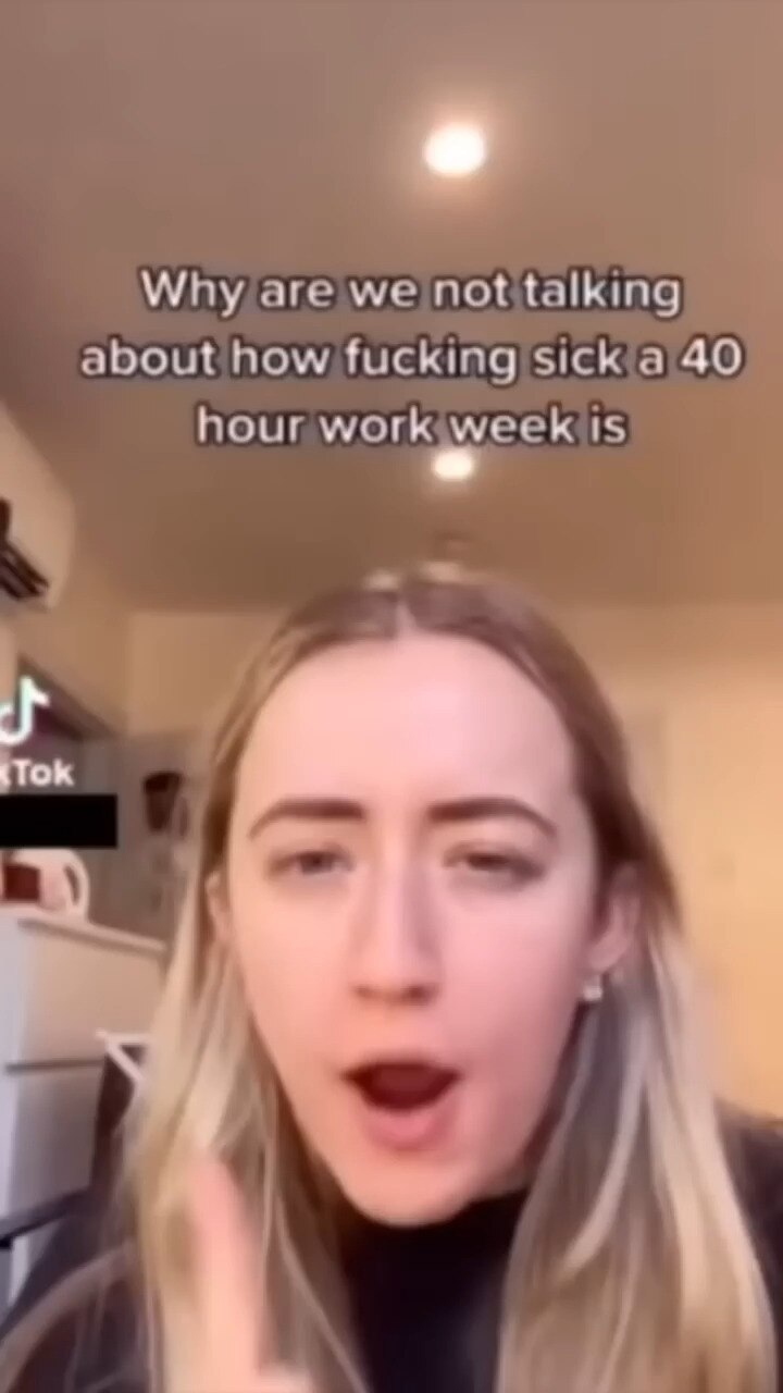 MEMES WORLD🎸🙈🍊 on GETTR : You poor thing, 40 hours a week!!