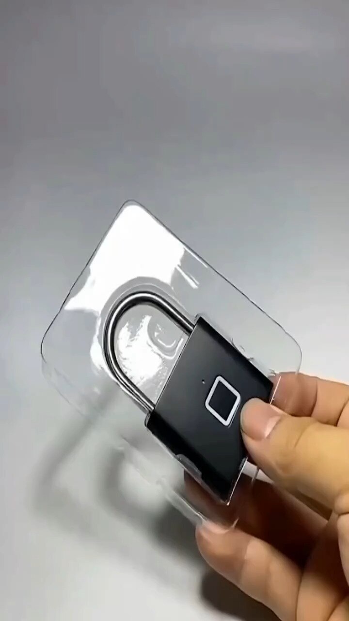 gadget on GETTR : Biometric Pad Lock price: $19.99 Link: https://www ...