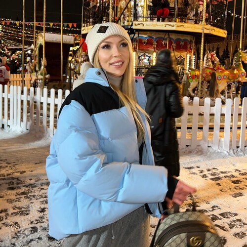 Angela Moreau on GETTR - Profile and Posts on GETTR