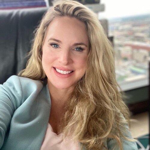 Sandra__4413 on GETTR