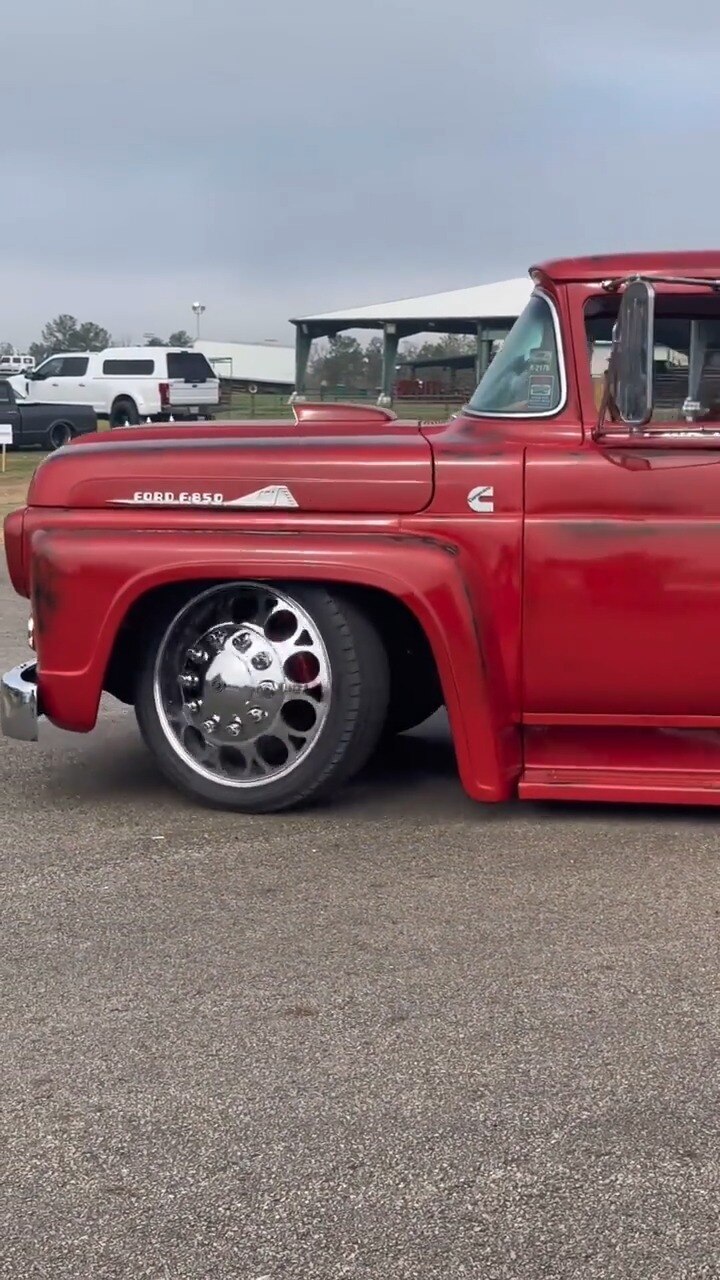 Patriot Machine on GETTR : 1960 Ford F-850 - bagged and powered by a ...