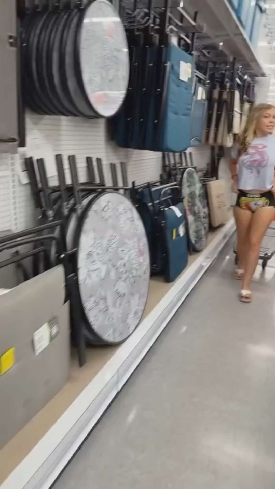 喜花园777 on GETTR