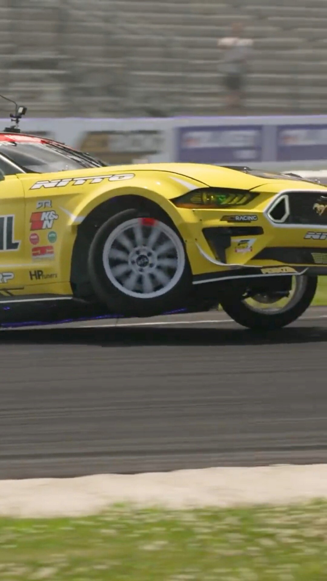 Nefertari on GETTR : racing