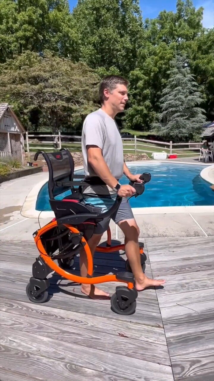 TechView on GETTR: This innovative device integrates a walking aid an...