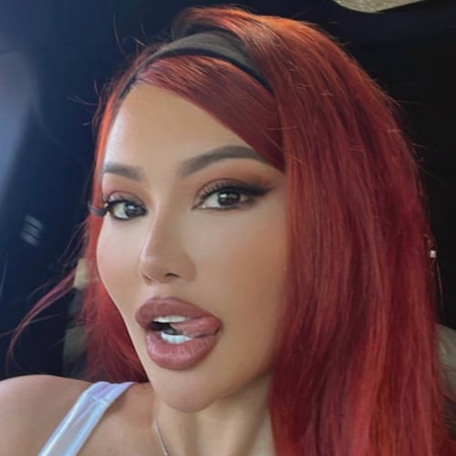 Amanda Barbara on GETTR - Profile and Posts on GETTR