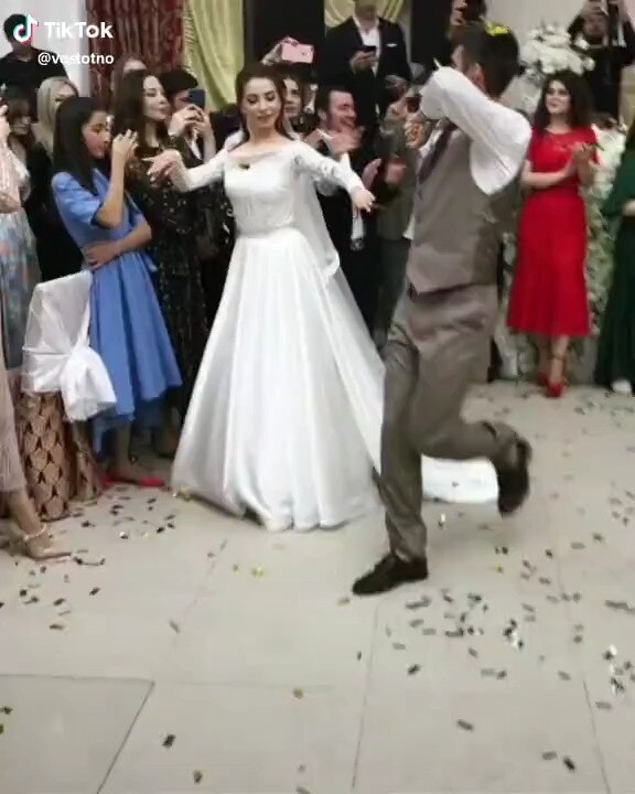 Elena Vasquez on GETTR: LOOK!😍A LOVELY Chechen wedding💕LOOK how she just...
