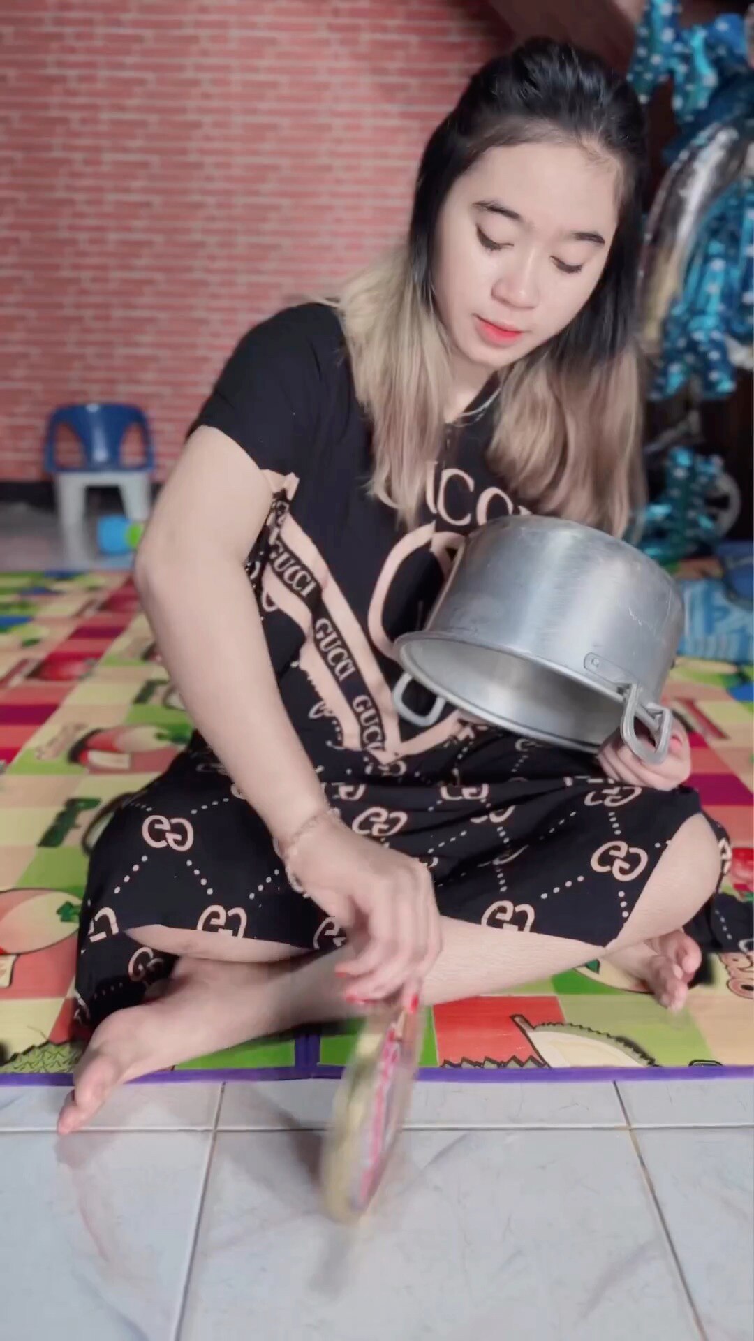 喜花园777 on GETTR