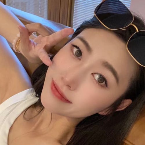 Amelia Maya on GETTR