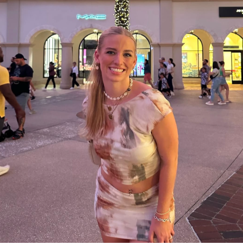 Sexy_Sandra on GETTR