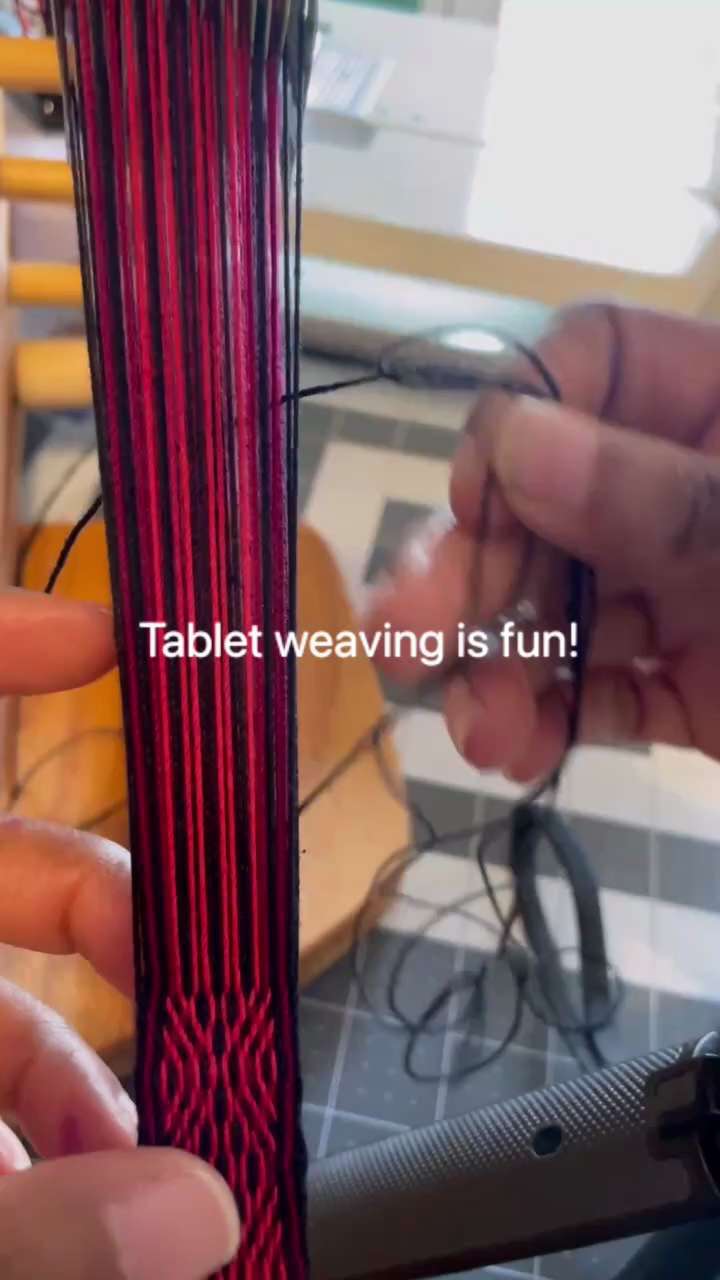 Lola J. Lee Beno ☦️ 🧶🧵 on GETTR: Did you know that tablet weaving goes ...