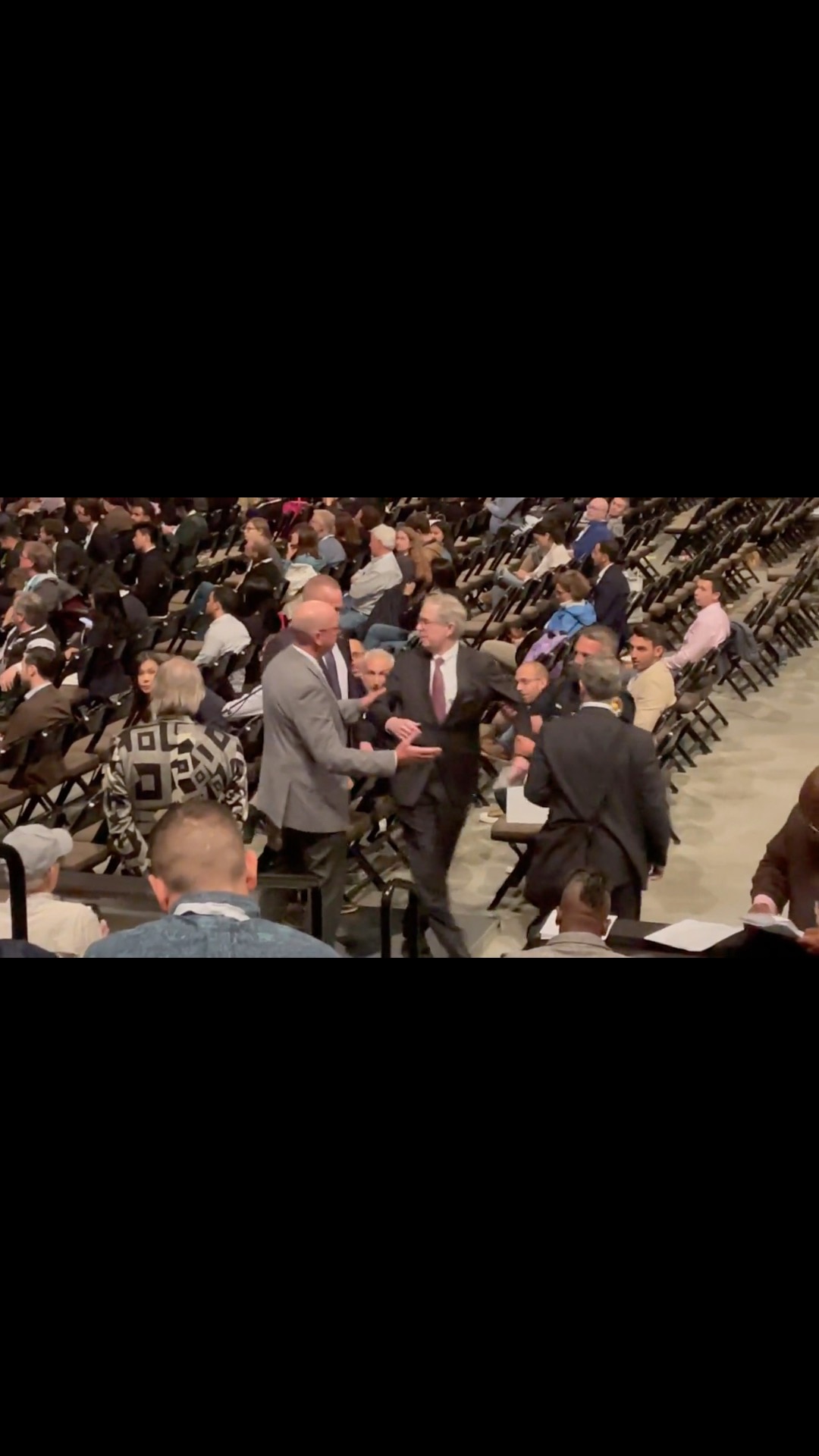 Handong💥 on GETTR : Peter Flaherty gets arrested after connecting CEO ...