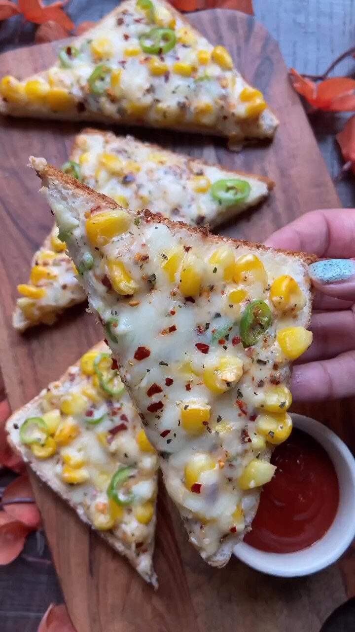 Cooking on GETTR: Quick Cheese Chilli Corn Toasties🔥🔥