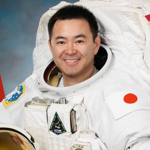 Aki Hoshide on GETTR - Profile and Posts on GETTR